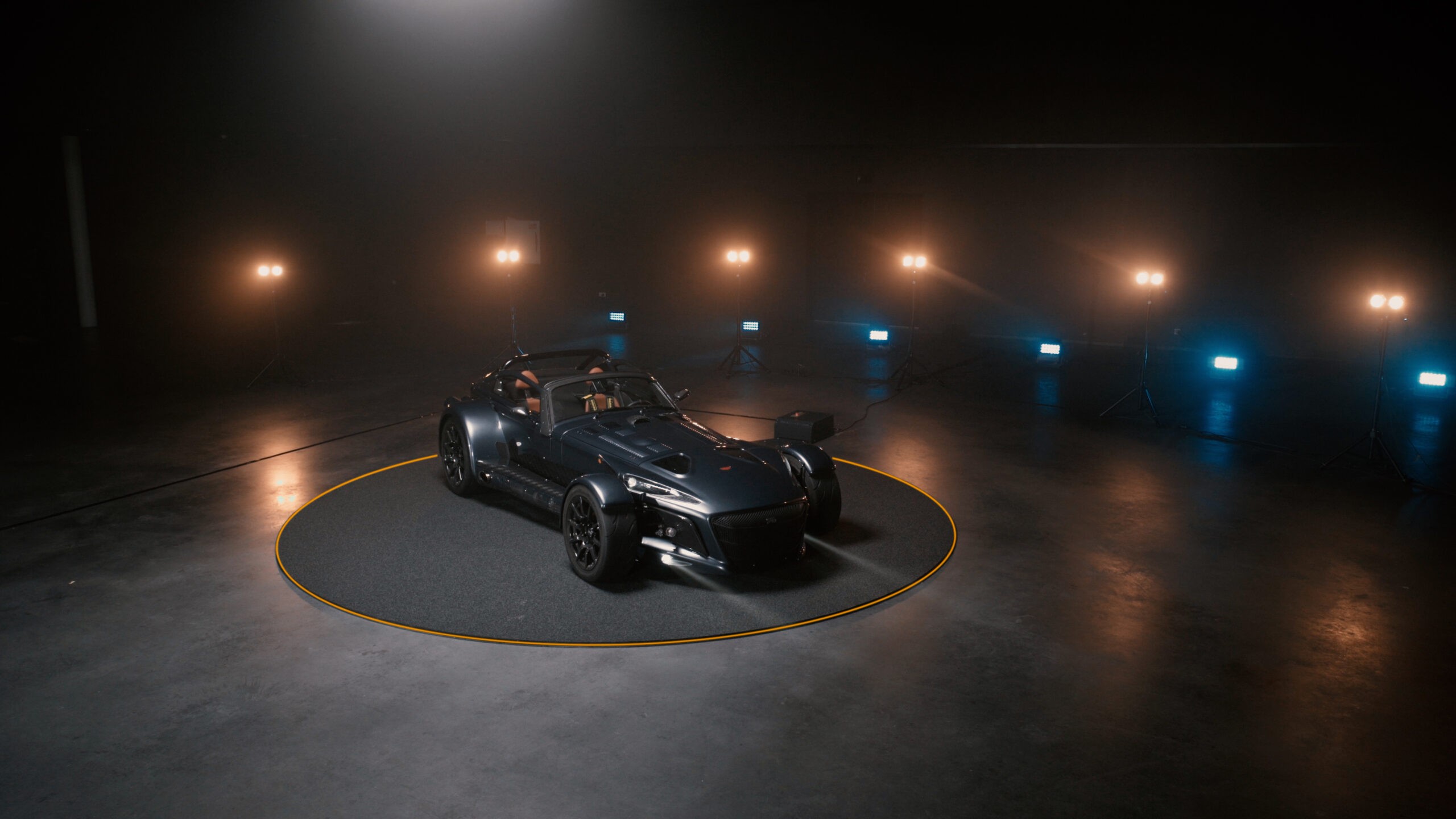 Turntable UltraLow™ • Pre-Motion 360° Studios